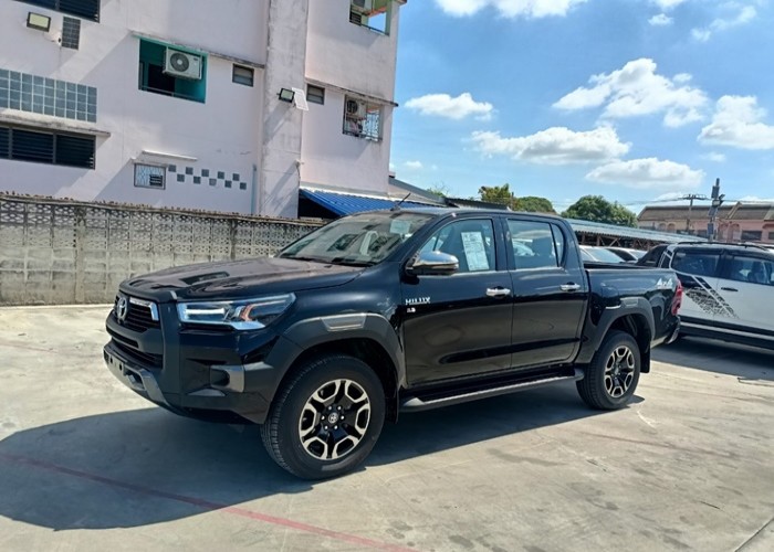 Toyota Hilux Vigo Dealer & Exporter | Toyota Hilux Revo Rocco New Rocco ...